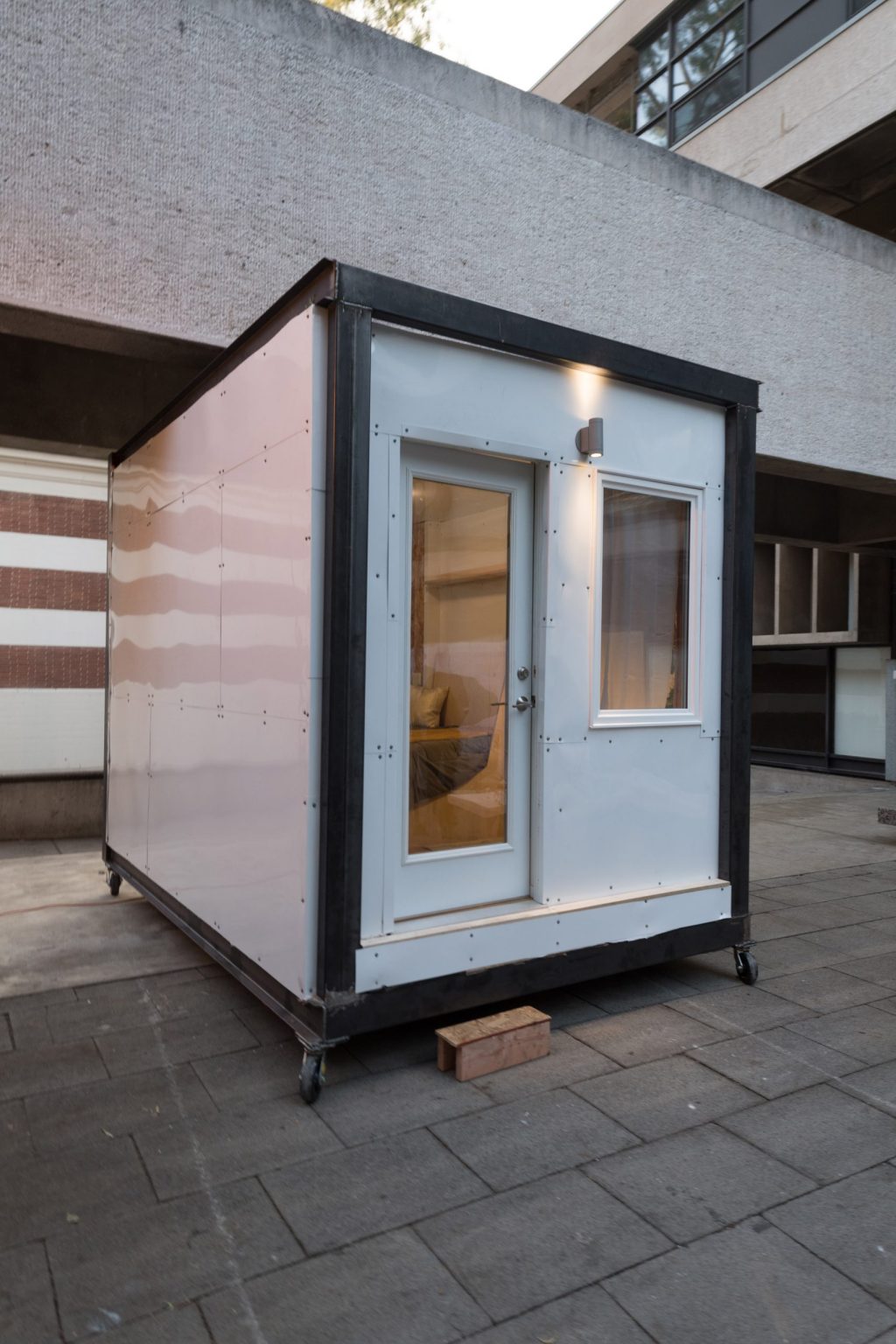 Design shelters for LA homeless population | Archistart