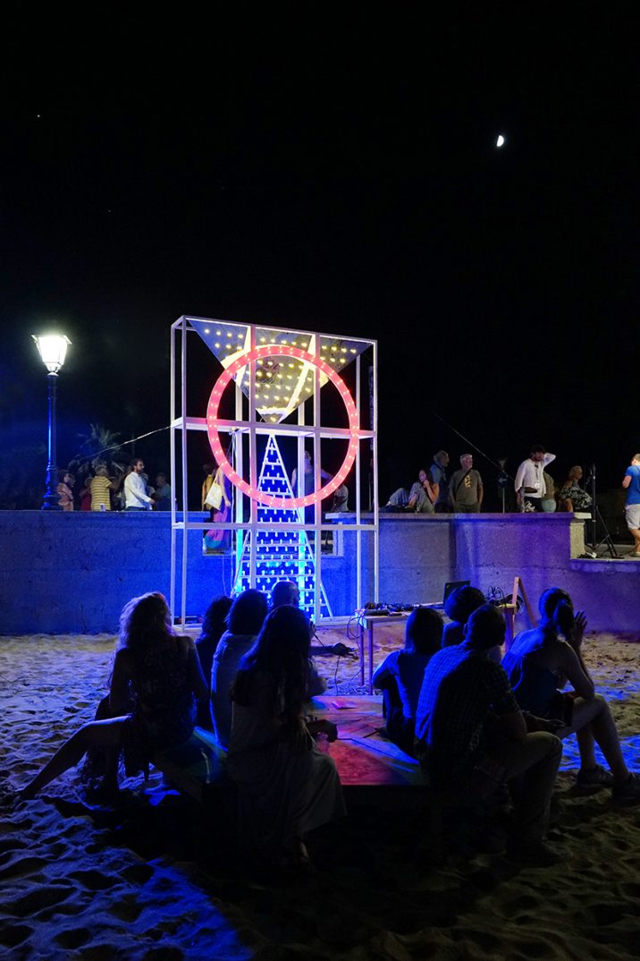 GRID[ ] - how light can brighten public spaces up | Archistart